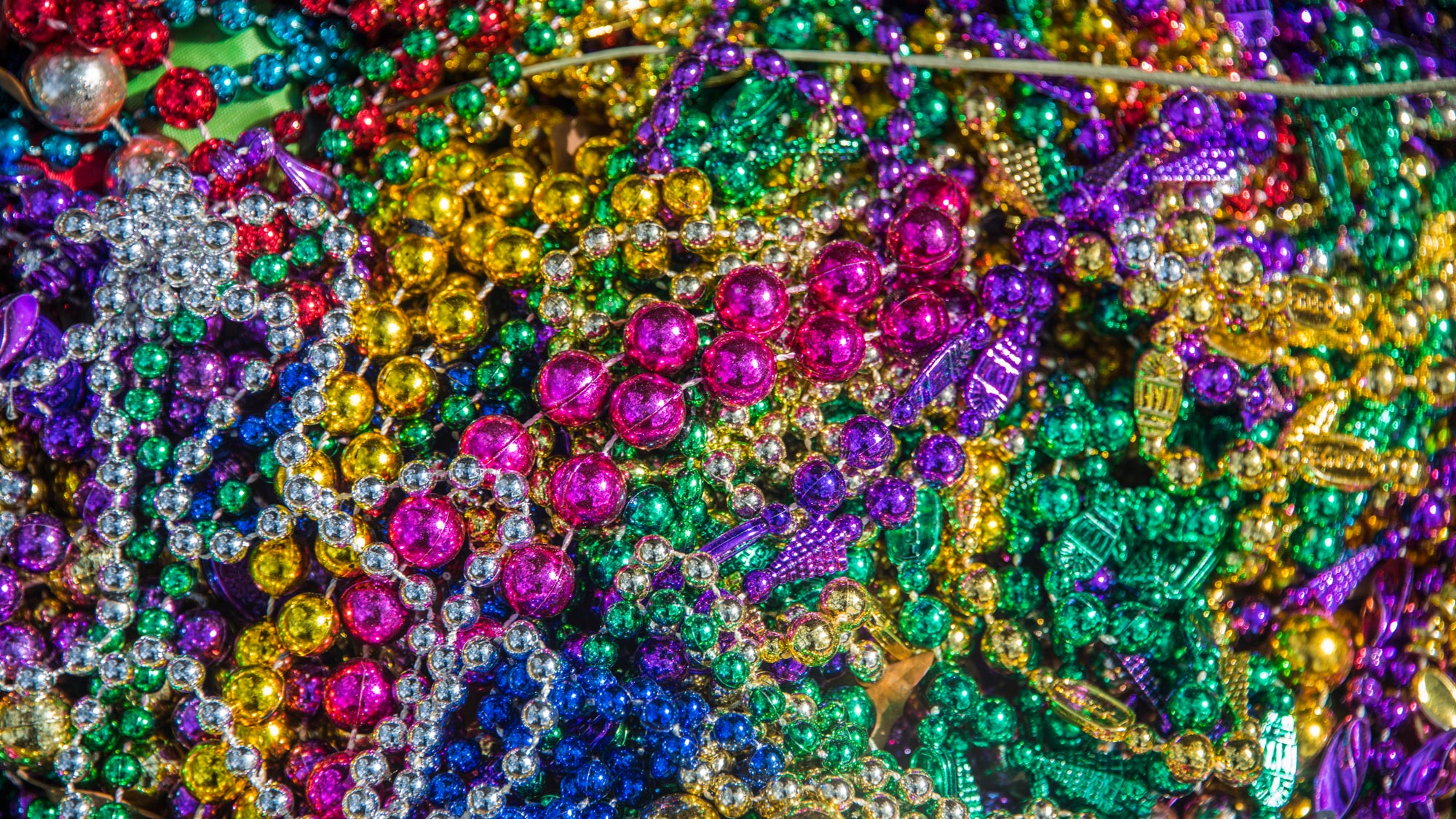 Why Do They Throw Beads at Mardi Gras? | The Children's Museum of ...