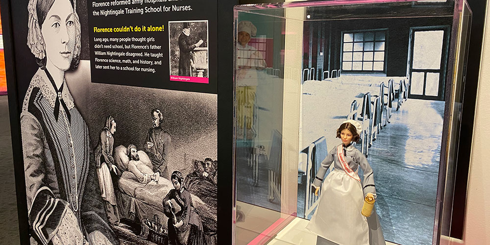 10 Facts About Role Model Florence Nightingale | The Children's Museum ...